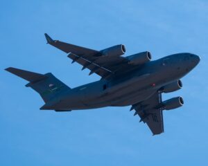 C-17グローブマスターIII：主力戦車M1A2を運べる大型輸送機 | 写真で学ぶ航空機のモノづくり