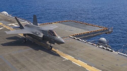 ステルス機をあえて観測させるF-35ライトニングIIのレーダー・リフレクター | 写真で学ぶ航空機のモノづくり
